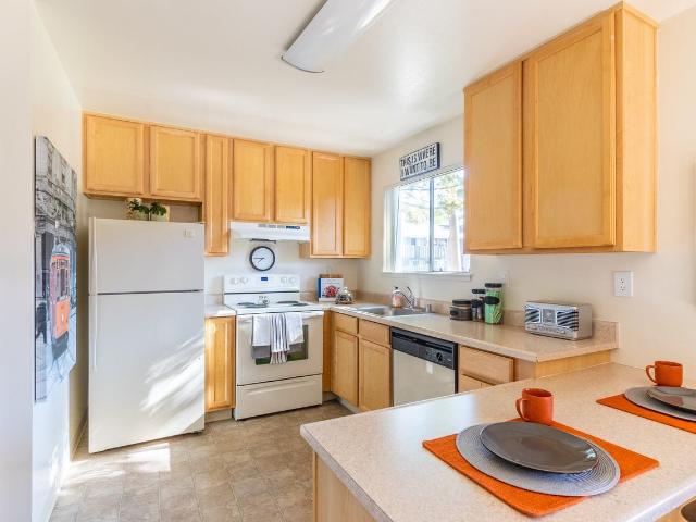 Cherrywood Apartments 2 Bedroom Apartment for Rent at 4951 Cherry Avenue, San Jose, CA 95118 Muir