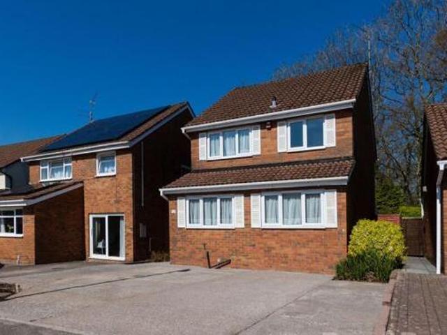 Cherrywood Close, Thornhill, 3 Bedroom Detached