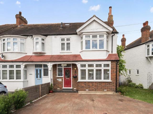 Cherrywood Lane, Morden, SM4 4HU 4 bed end of terrace house to rent £3,300 pcm £762 pw