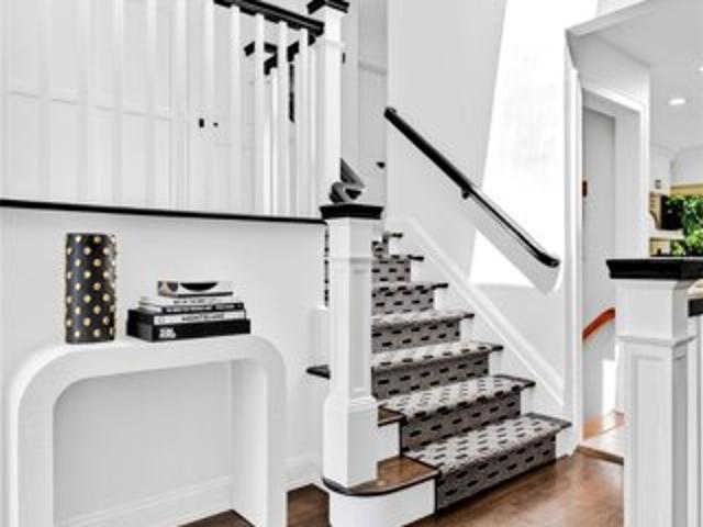 Cherrywood Ln, Flower Hill, Home For Sale