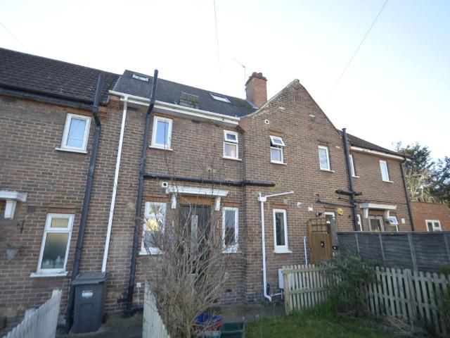 Cherry Crescent, Brentford TW8, 5 bed terraced house to rent, £800 pcm | PrimeLocation