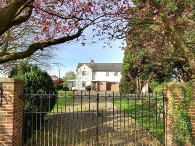 Cherry Burton Road, Bishop Burton, 3 Bedroom Detached