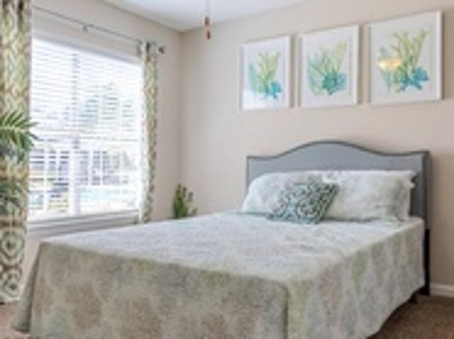 Cherry Grove Commons Apartments