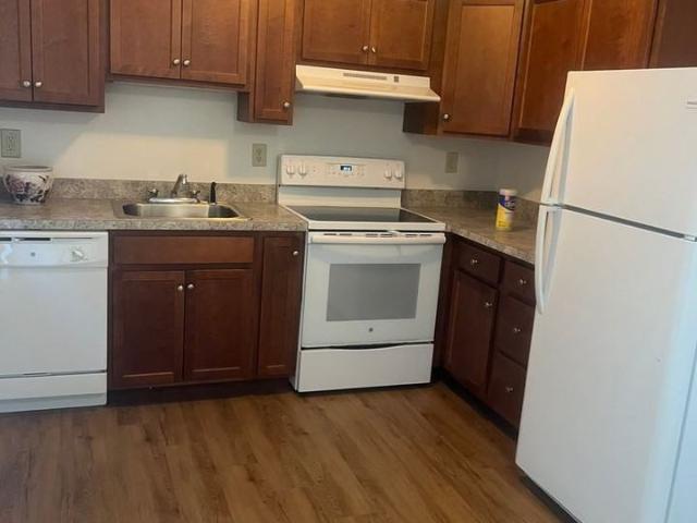 Cherry Hill Townhouses 2 Bedroom Apartment for Rent at 3 Taft St, Wind Gap, PA 18091