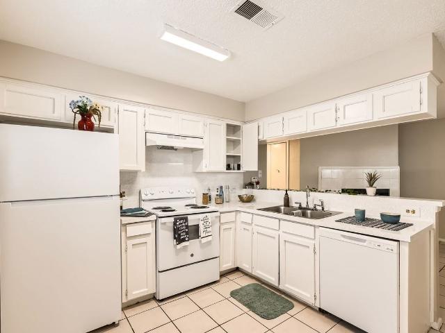 Cherry Hill Lofts 2 Bedroom Apartment for Rent at 5609 Cougar Dr, Austin, TX 78745 Garrison Park