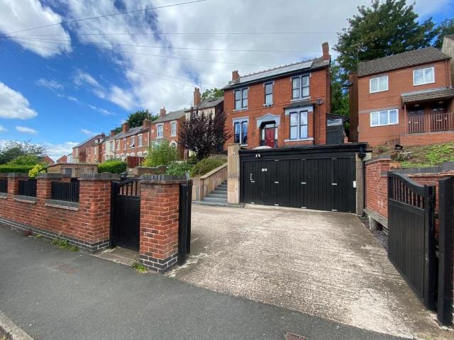 Cherry Orchard, KIDDERMINSTER 5 bed house to rent £1,825 pcm £421 pw