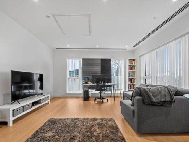 Cherry Orchard Road, Amarelle Apartments, 1 Bedroom Flat