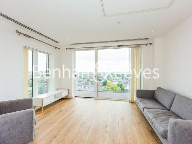 Cherry Orchard Road, Croydon CR0, 2 bed flat to rent, £1,900 pcm | PrimeLocation