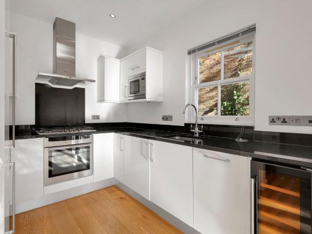 Cherry Lodge, 32A Cheverton Road N19, 2 bed flat to rent, £3,000 pcm | PrimeLocation