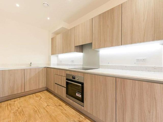 Cherry Mews SW17, 4 bed detached house to rent, £4,750 pcm | PrimeLocation