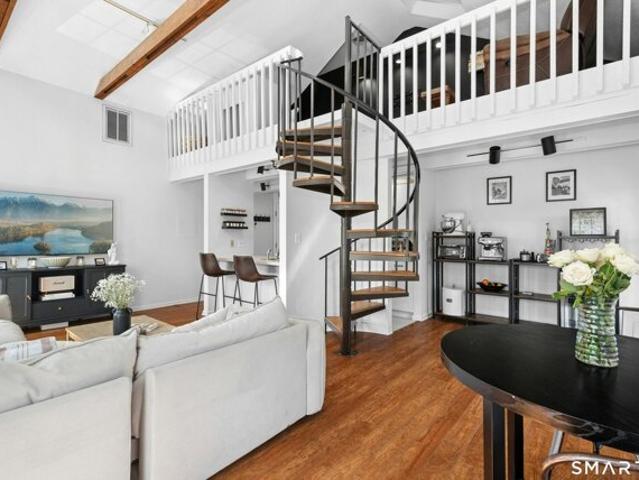 Cherry St Apt R, Milford, Condo For Sale