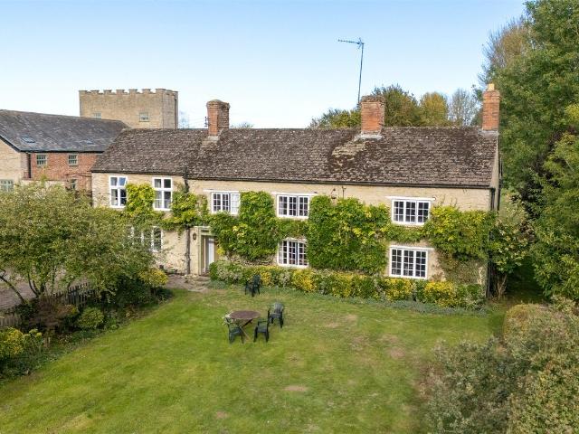 Cherry Street, Stratton Audley, Bicester, Oxfordshire OX27, 5 bed detached house to rent, £3,500 pcm | PrimeLocation