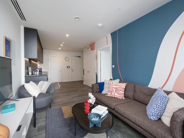 Cherry Park Lane, Stratford, London, E20 1 bed flat to rent £2,785 pcm £643 pw