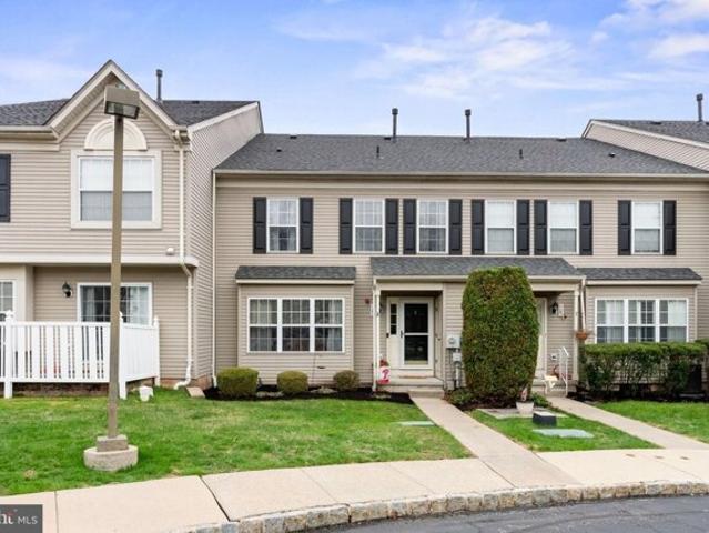 Cherry Wood Ct Unit,phoenixville, Condo For Sale