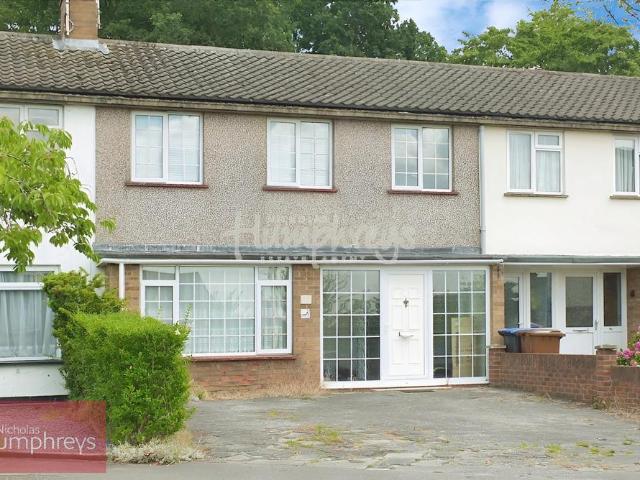 Cherry Way, Hatfield AL10 5 bed terraced house to rent £2,490 pcm £575 pw