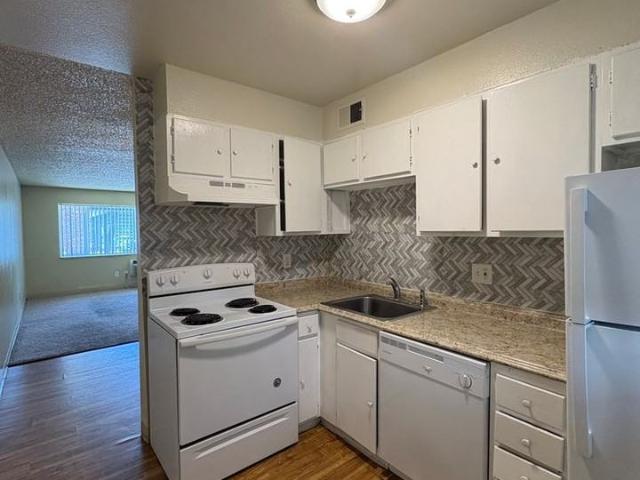 Cherry Tree Apartments 2 Bedroom Apartment for Rent at 1975 S Decatur St, Denver, CO 80219 College View