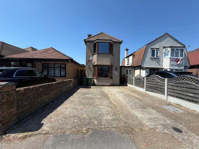 Cherry Tree Lane, Rainham RM13, 3 bed detached house to rent, £2,050 pcm | PrimeLocation