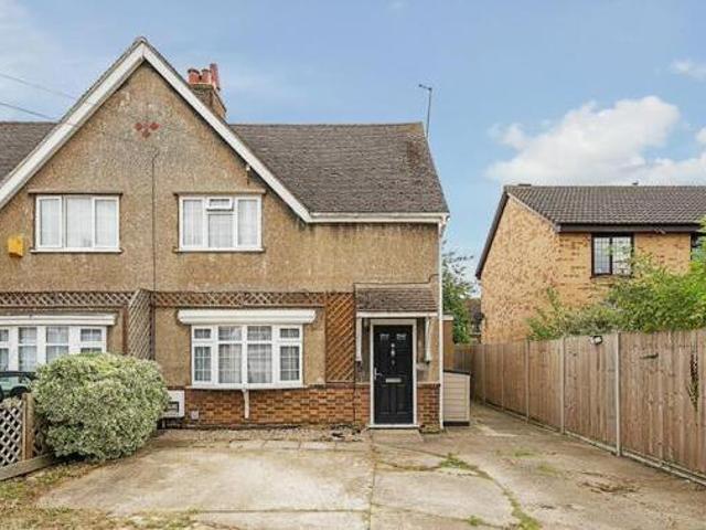 Cherry Trees, Lower Stondon, 3 Bedroom Semi detached
