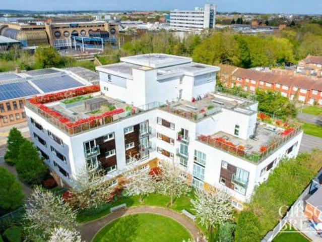 Cherrydown East, Basildon, 2 Bedroom Apartment