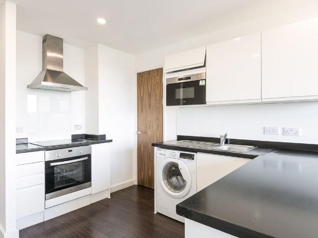 Cherrydown East, Basildon SS16, 1 bed flat to rent, £1,250 pcm | PrimeLocation