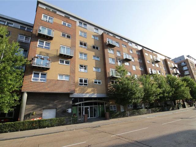 Cherrydown East, Basildon SS16, 1 bed flat to rent, £1,350 pcm | PrimeLocation