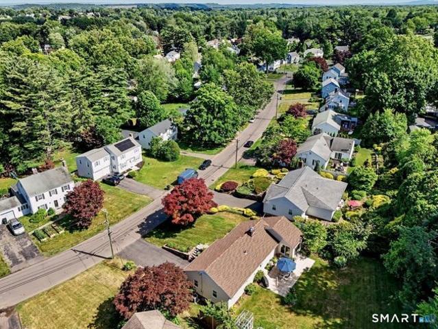 Cherryfield Dr, West Hartford, Home For Sale