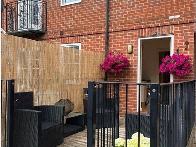 Cherwell Wharf, Banbury OX16, 2 bed end terrace house to rent, £1,350 pcm | PrimeLocation