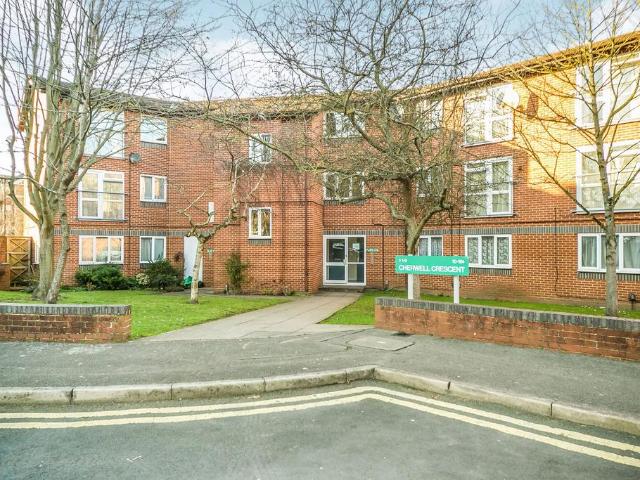 Cherwell Crescent, Trinity Place. 1 bed flat to rent £1,050 pcm £242 pw