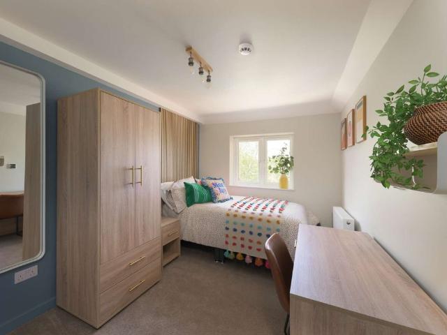 Cherwell Drive Rhodes, Room 7