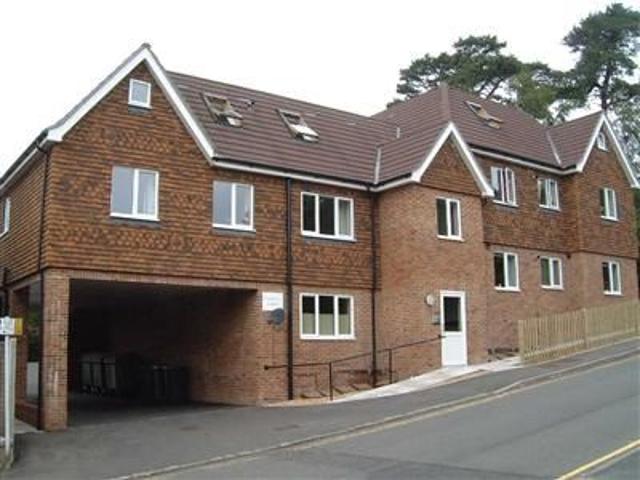 Cherwell Road, Heathfield TN21, 2 bed flat to rent, £975 pcm | PrimeLocation