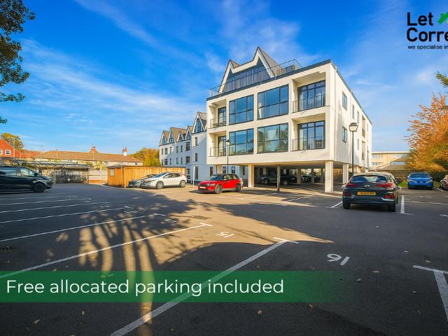 Chertsey KT16 2 bed apartment to rent £1,550 pcm £358 pw
