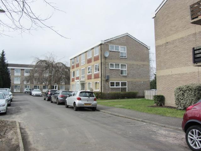 Chertsey Road, Addlestone KT15, 2 bed flat to rent, £1,475 pcm | PrimeLocation