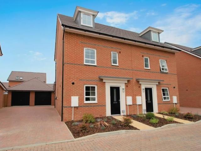Chertsey, Surrey KT16, 4 bed semi detached house to rent, £2,800 pcm | PrimeLocation