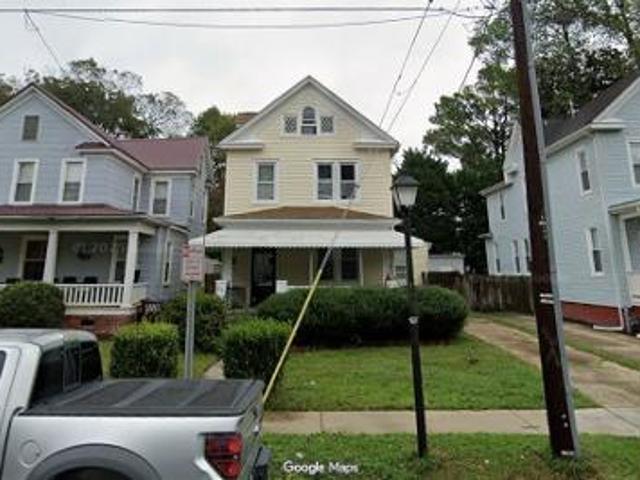 Chesapeake Ave