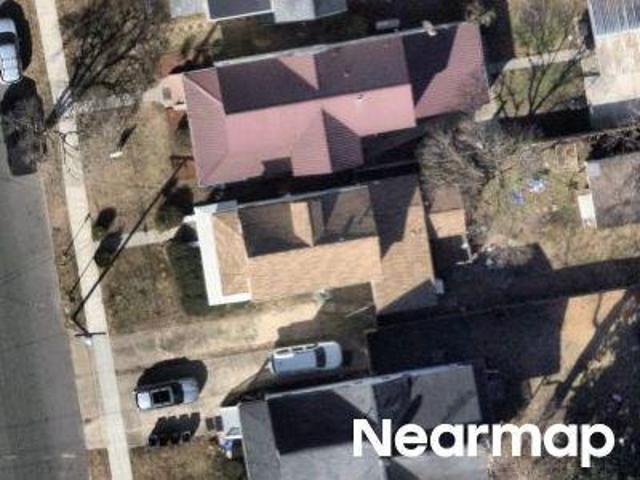Chesapeake Ave