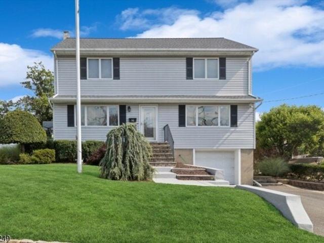 Chesapeake Ave, Parsippany Troy Hills Township, Home For Sale