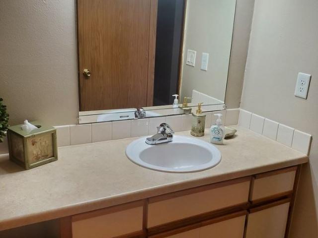 Chesapeake Pointe 1 Bedroom Apartment for Rent at 4400 Se Naef Rd, Oak Grove, OR 97267 Milwaukie Heights