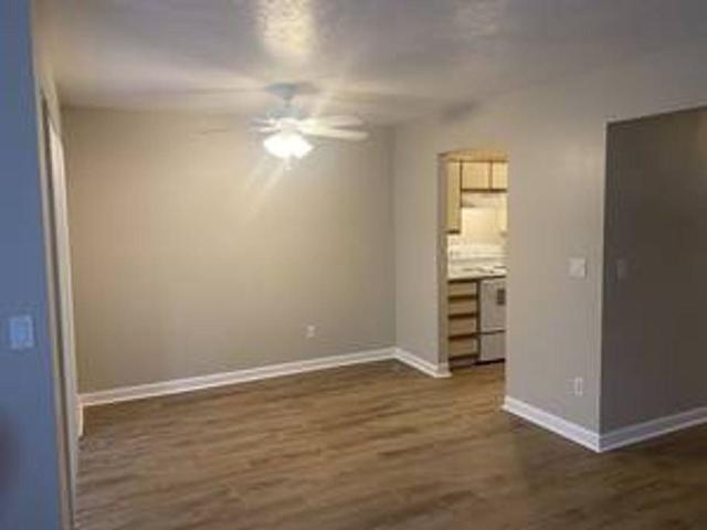 Chesapeake Pointe 2 Bedroom Apartment for Rent at 4400 Se Naef Rd, Oak Grove, OR 97267 Milwaukie Heights