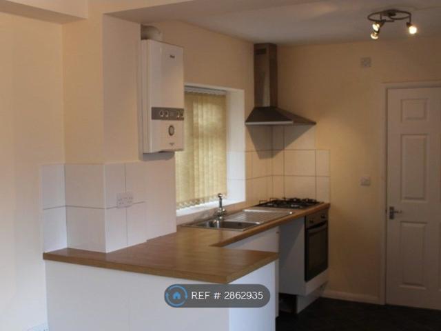 Chesford Road, Luton LU2, 2 bed flat to rent, £1,100 pcm | PrimeLocation