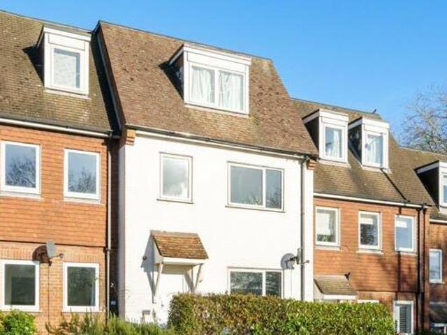 Chesham, Buckinghamshire, 2 Bedroom Maisonette