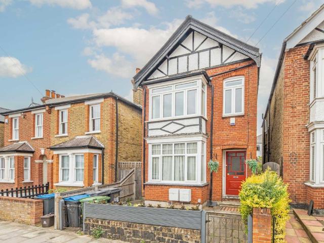 Chesham Road, Kingston Upon Thames KT1, 4 bed maisonette to rent, £2,900 pcm | PrimeLocation