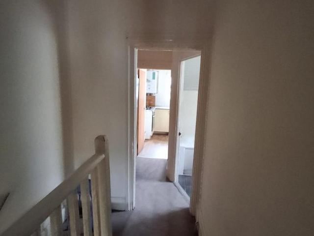 Cheshunt Road, London E7 2 bed flat to rent £2,000 pcm £462 pw