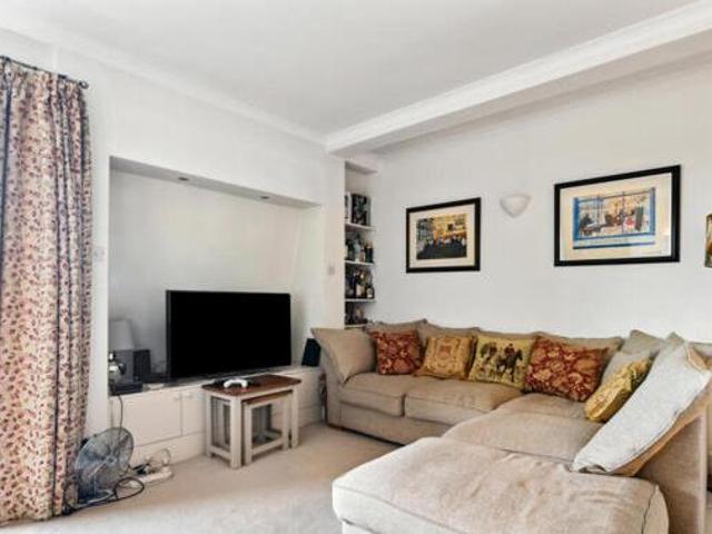 Chesil Court, Chelsea Manor Street, 2 Bedroom Flat