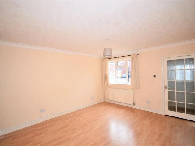 Chesildene Avenue Throop, BH8, Bournemouth