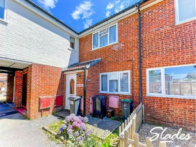 Chesildene Avenue, Bournemouth, Dorset 1 bed terraced house to rent £1,295 pcm £299 pw