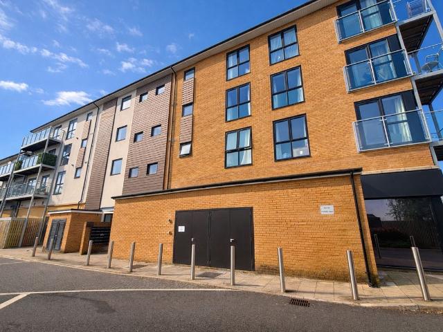 Chessel Drive, Patchway, Bristol BS34, 2 bed flat to rent, £1,475 pcm | PrimeLocation