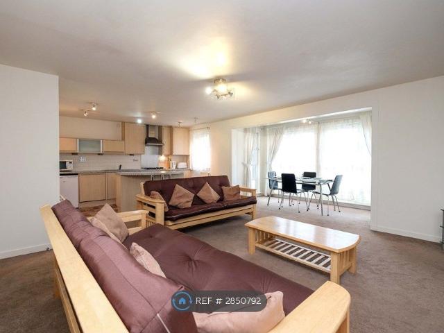 Chesser Crescent, Edinburgh EH14, 2 bed flat to rent, £1,650 pcm | PrimeLocation