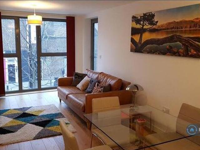 Chesworth Court, London, 2 Bedroom Flat