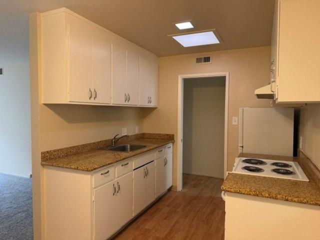 Chest640 1 Bedroom Apartment for Rent at 640 Chestnut St, San Carlos, CA 94070