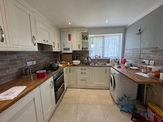 Chestnut Avenue, Aldershot GU12, 3 bed terraced house to rent, £1,950 pcm | PrimeLocation